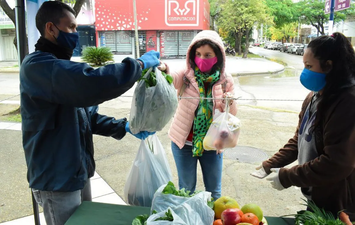 Los stands de venta de los bolsones saludables en siete puntos de la ...